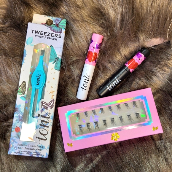 Makeup | Complete Purchase With Your Tab | Poshmark